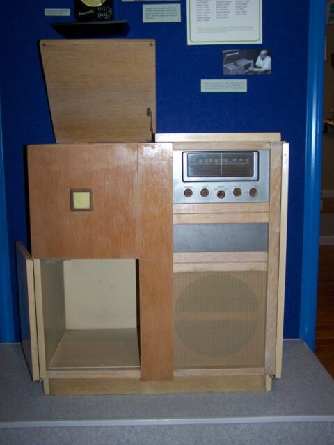 Timeline | The History of Magnavox